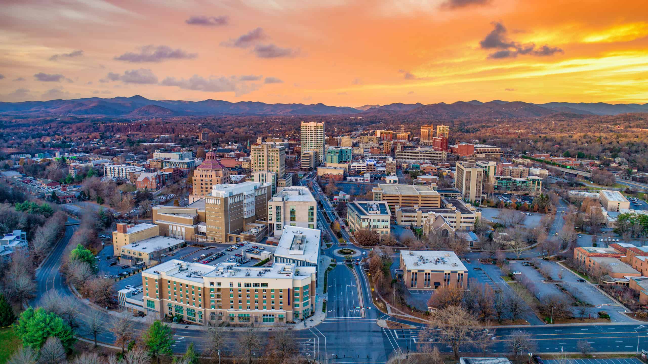 Asheville: A hip mountain enclave & outdoor haven | Places to Travel in ...