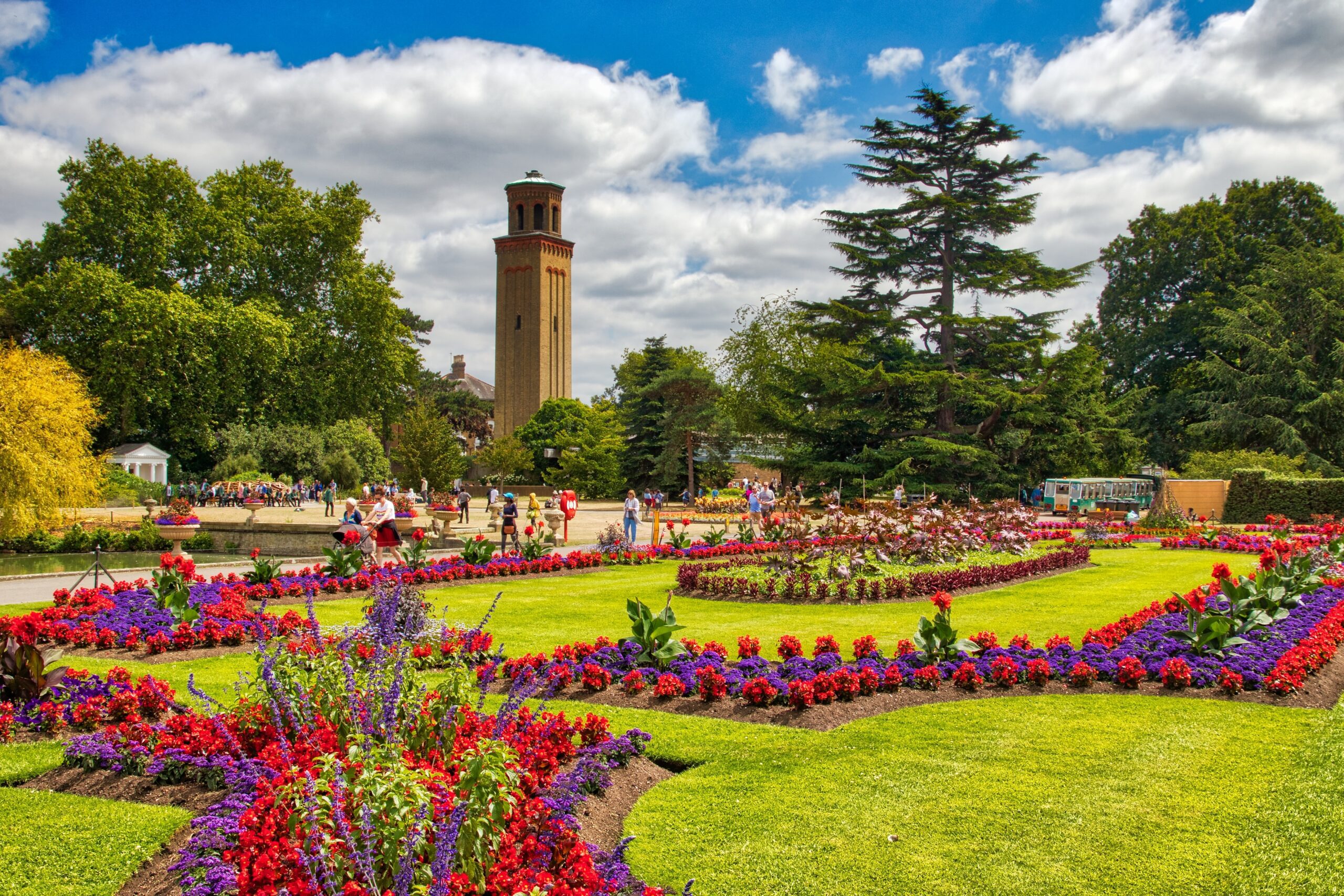 Florals? For Spring? Groundbreaking—But These Gardens Actually Are! | Places to Travel in the USA