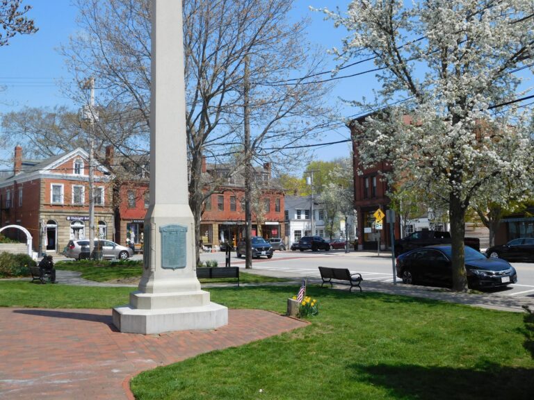 8 Quintessential Things to Do in Wickford Village, Rhode Island ...