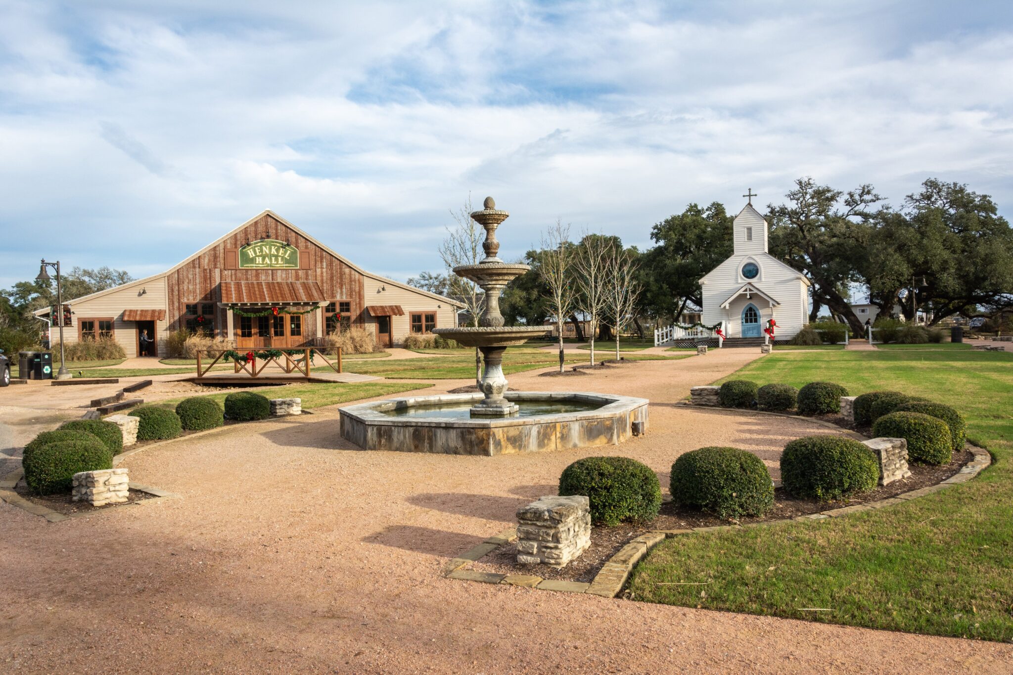This Tiny Texas Town Has Designer Shopping, Legendary Pie, and One of ...
